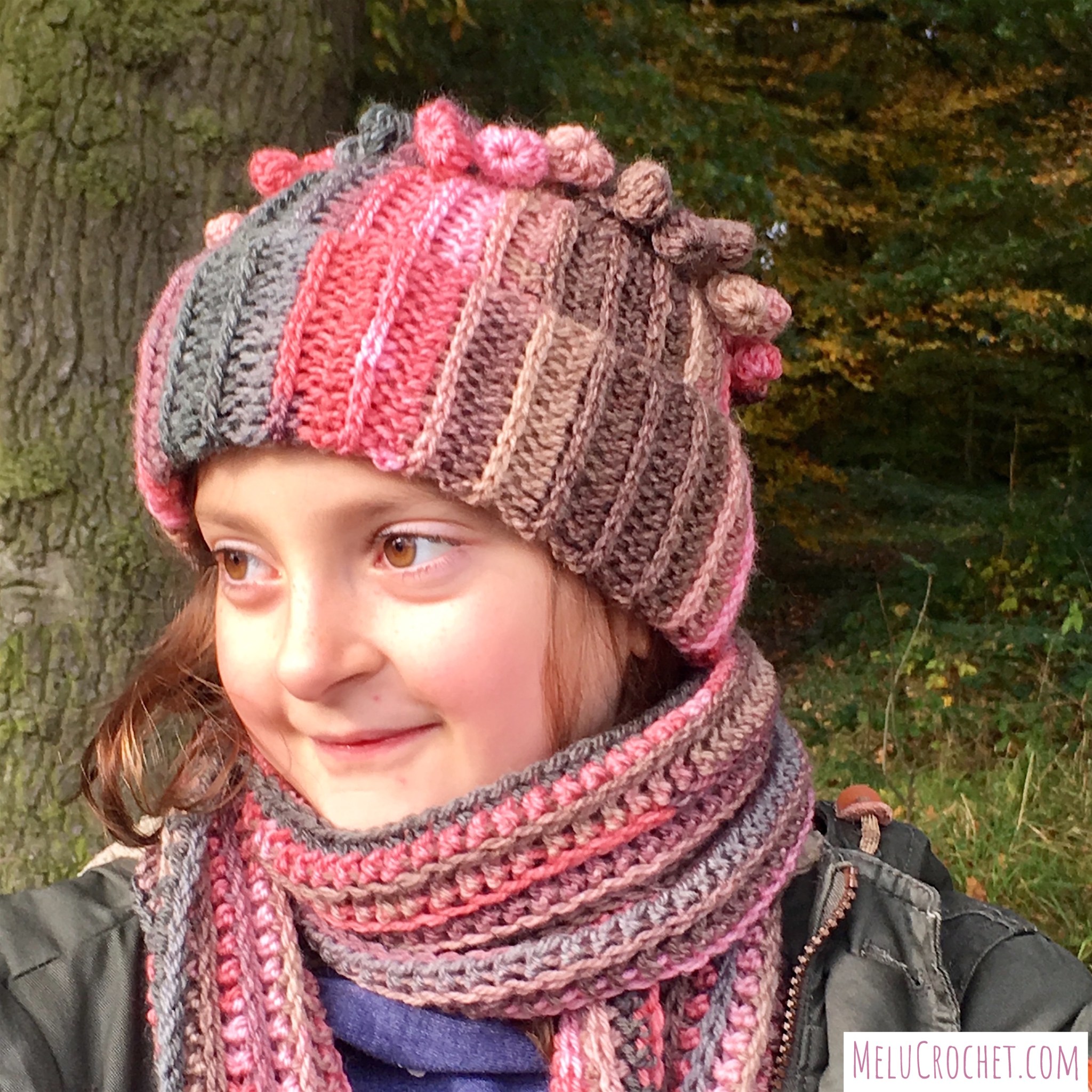 Melu Crochet: Bobble Pom Pom Ear Warmer and Bobble Pom Pom Ribbed Scarf ...
